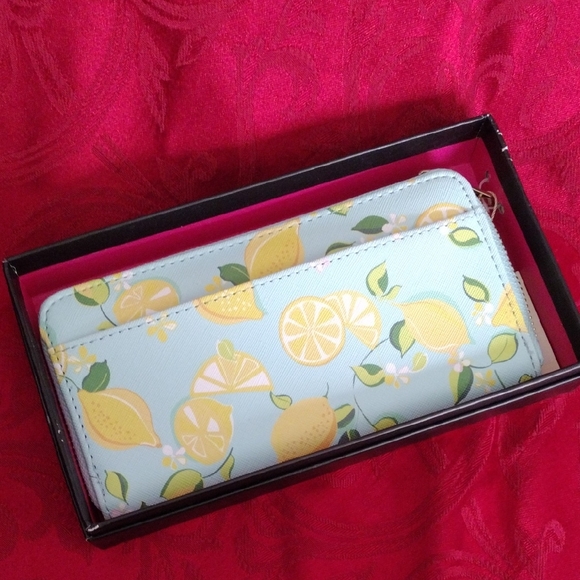 Trina Turk | Bags | Lemon Print Wallet Trina Turk | Poshmark